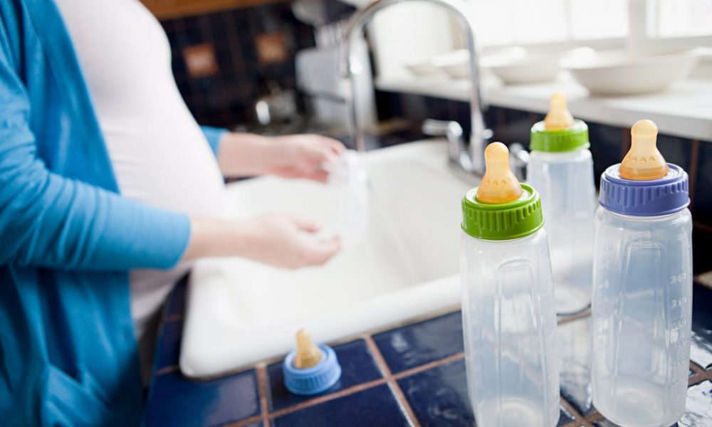 Mahal Macam Mana Pun Botol Susu Anak, Tukarlah Dengan Kerap Bila Sampai ...