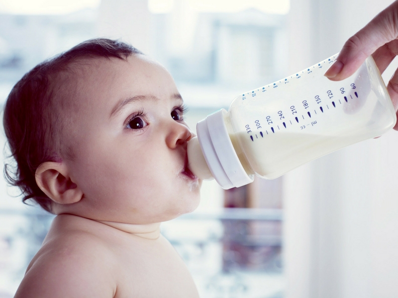 Mahal Macam Mana Pun Botol Susu Anak, Tukarlah Dengan Kerap Bila Sampai ...